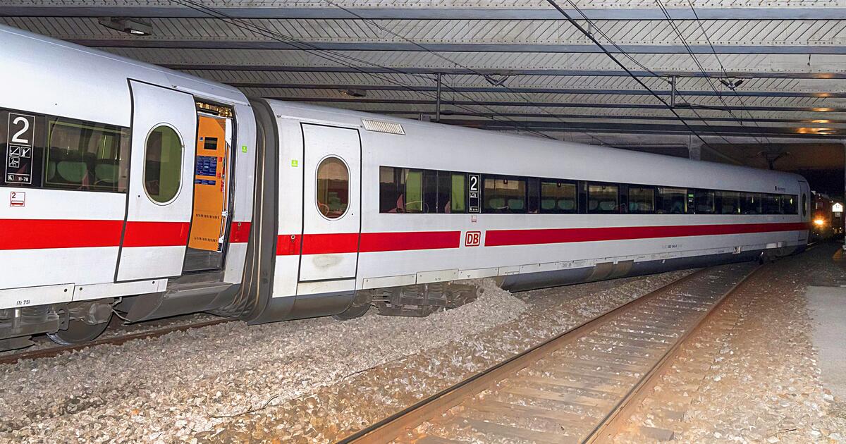 Basel: ICE aus Deutschland entgleist | GMX.AT