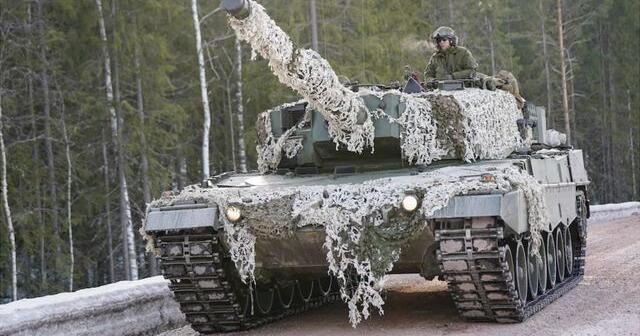 40 Jahre alte Panzer sollen Norwegens Grenze zu Russland sichern ...