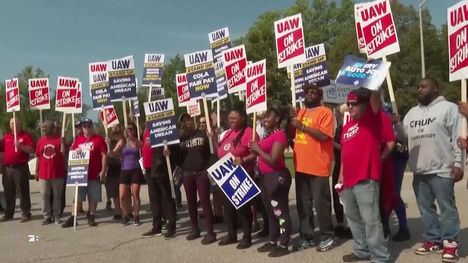 Streik bei drei großen Automobil-Riesen in den USA - Video | GMX.AT