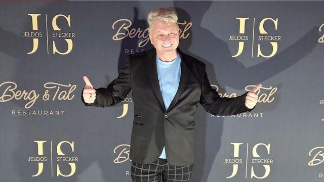 Dschungelcamp-Star Hubert Fella darf nach Gehirn-OP wieder heim - Video ...