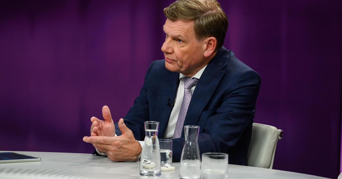 Alysha newnan nude her pics are genuine, but about five