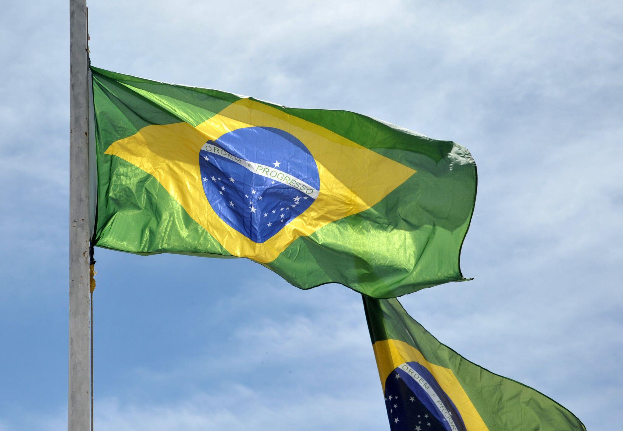 Seil vergessen: Brasilianerin stürzt beim Rope Jumping in den Tod | GMX.AT