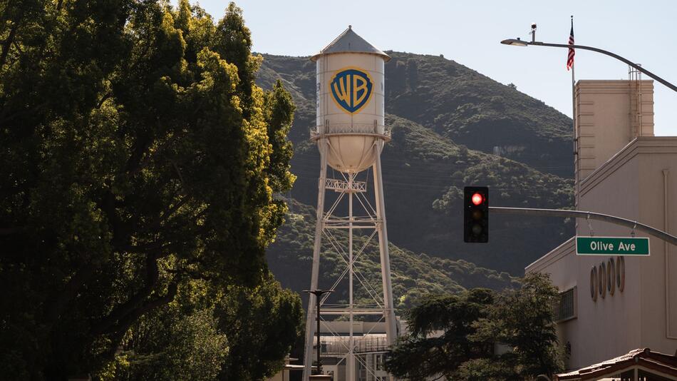 US-Regierung stimmt Warner-Übernahme durch Paramount zu | GMX.AT